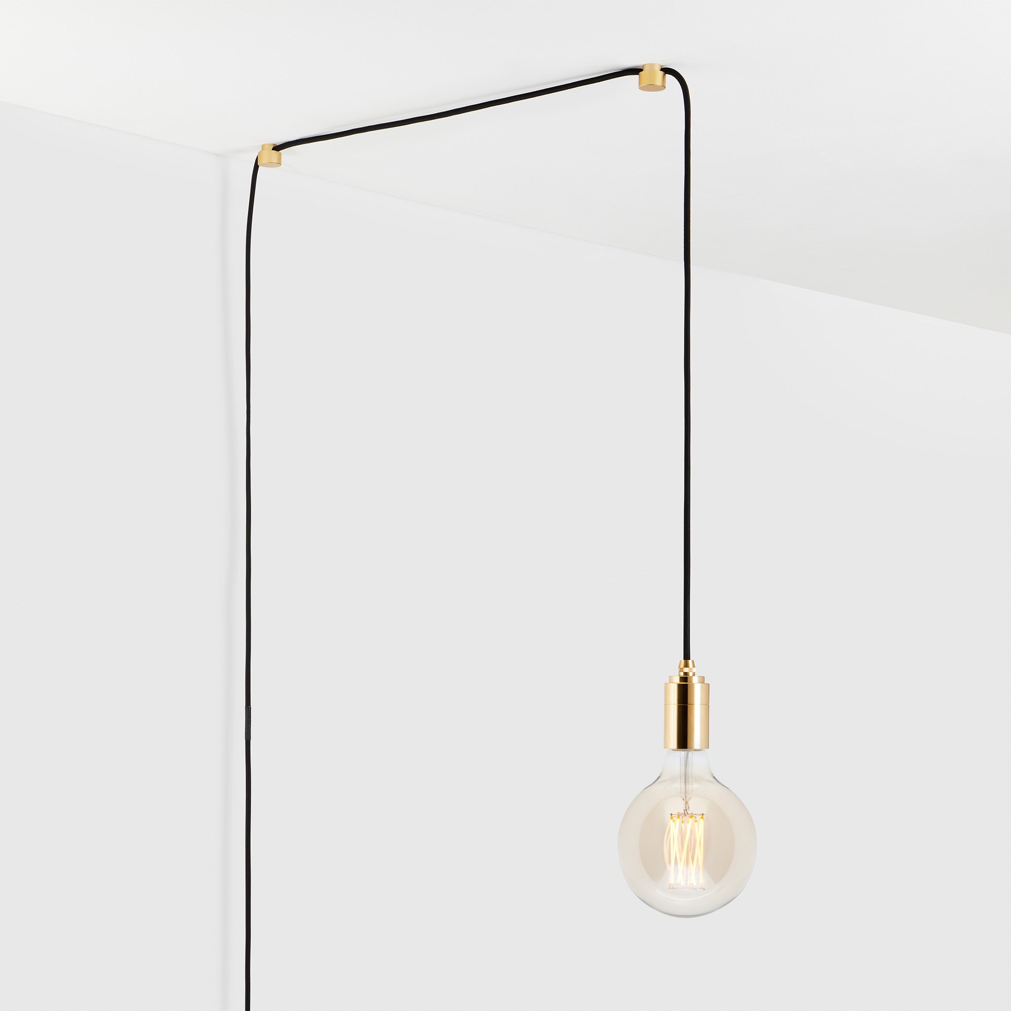 Single light bulb plug in store